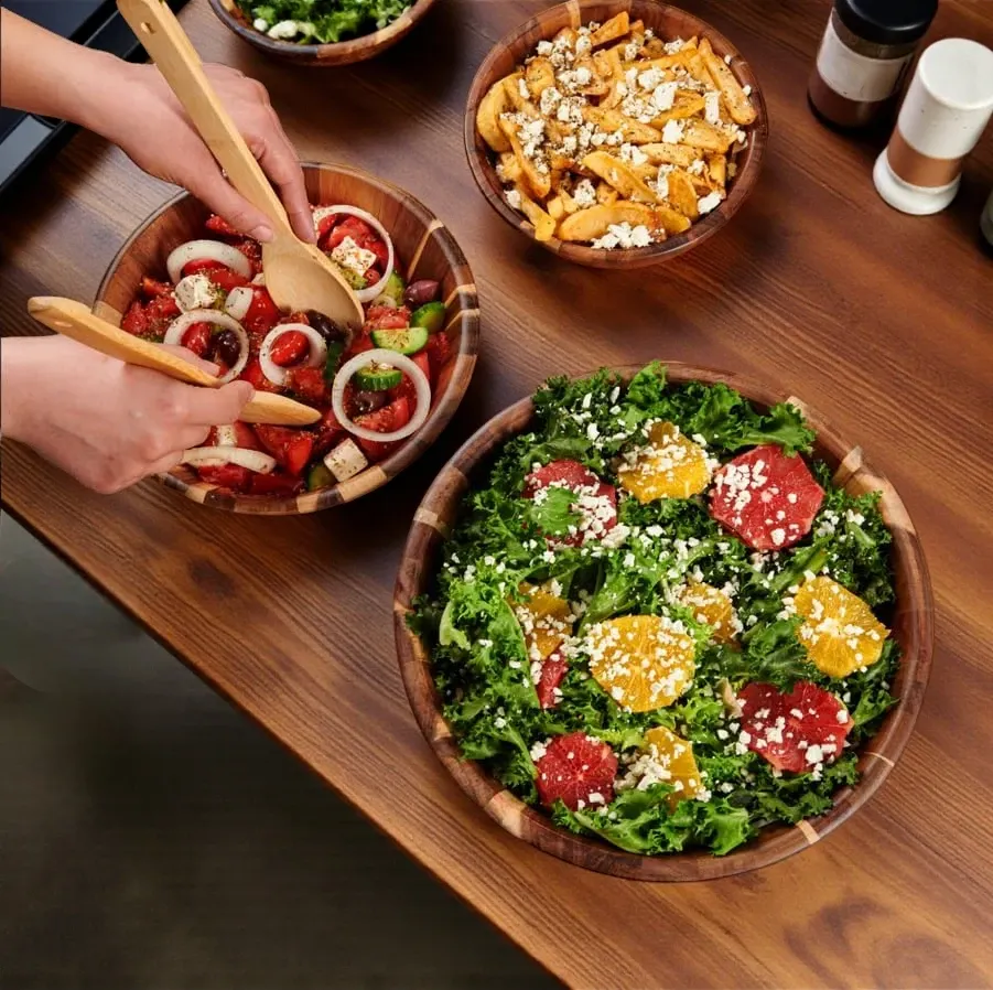 7 Hosting Essentials for a Dinner Party That Feels Effortless (Not ...