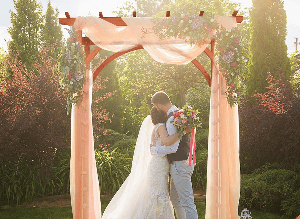 Wooden Wedding Arch: Top 5 Must-Haves to Make Your Big Day Extra Magical
